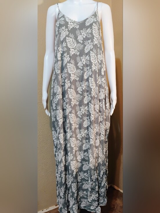 entro | Dresses | Entro Tropical Print Maxi Dress | Poshmark